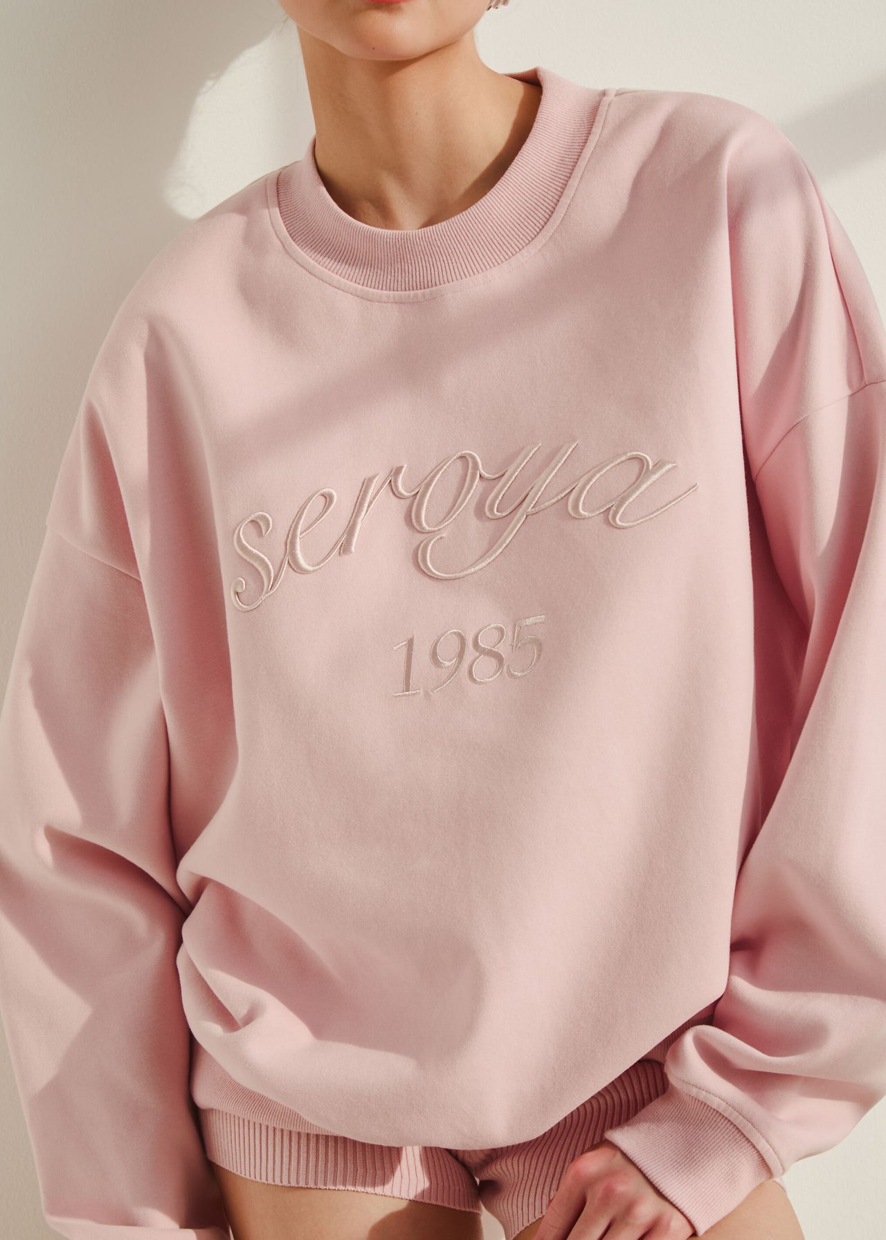 Ryan Sweatshirt – SEROYA